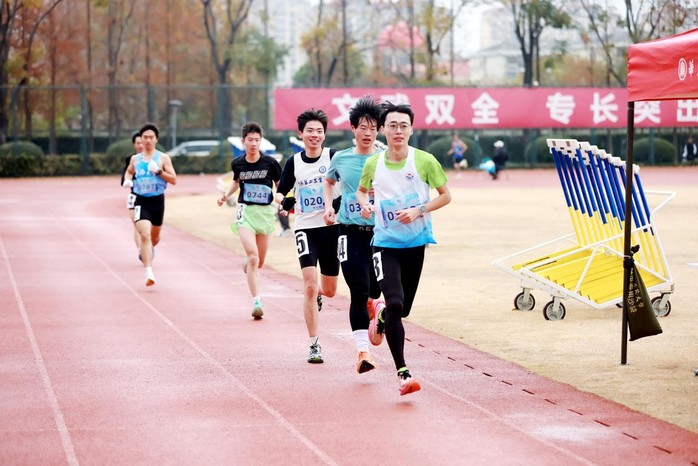 海大斩获三项桂冠田径冲顶 多校联动共谱阳光体育新篇